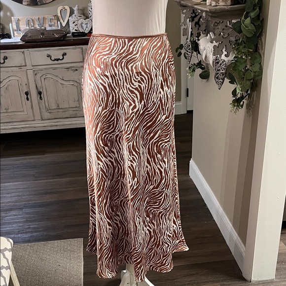 Yakira Bella | Skirts | Yakira Bella Elegant Zebra Print Midi Skirt ...